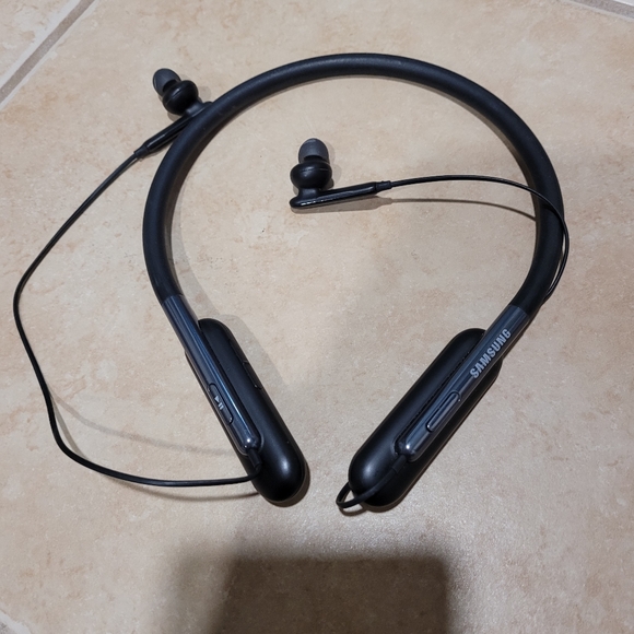 Samsung | Headphones | Samsung U Flex Wireless Neckband Earbuds | Poshmark